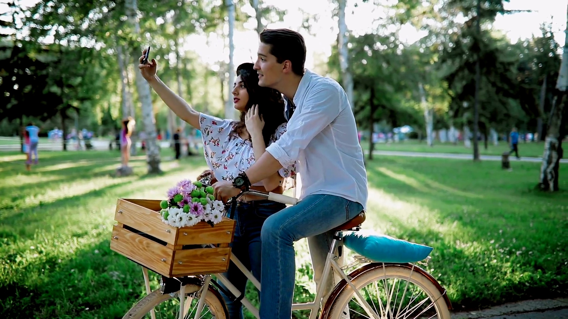 让我们做一些可爱的自拍_模板素材-稿定设计